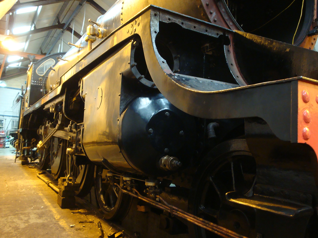 506 is storming back - Urie Locomotive Society Ltd